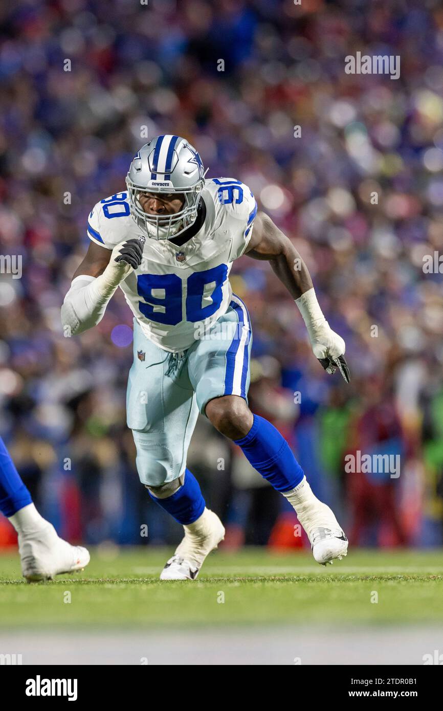Dallas Cowboys defensive end DeMarcus Lawrence (90) against the Buffalo ...