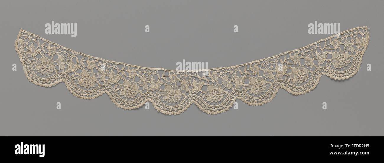 Collar of needle side with wavy scrap edge and in every shell a rose ...