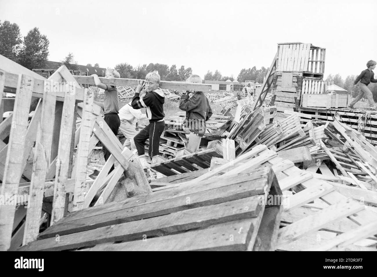 Hut builder paxlaan hoofddorp hi-res stock photography and images - Alamy
