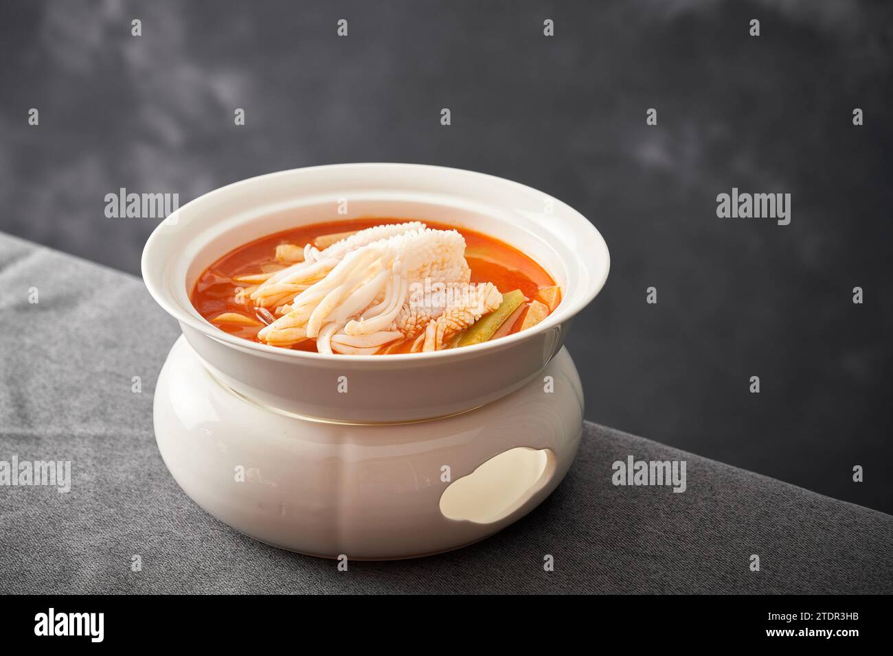 Crispy baby squid hi-res stock photography and images - Alamy