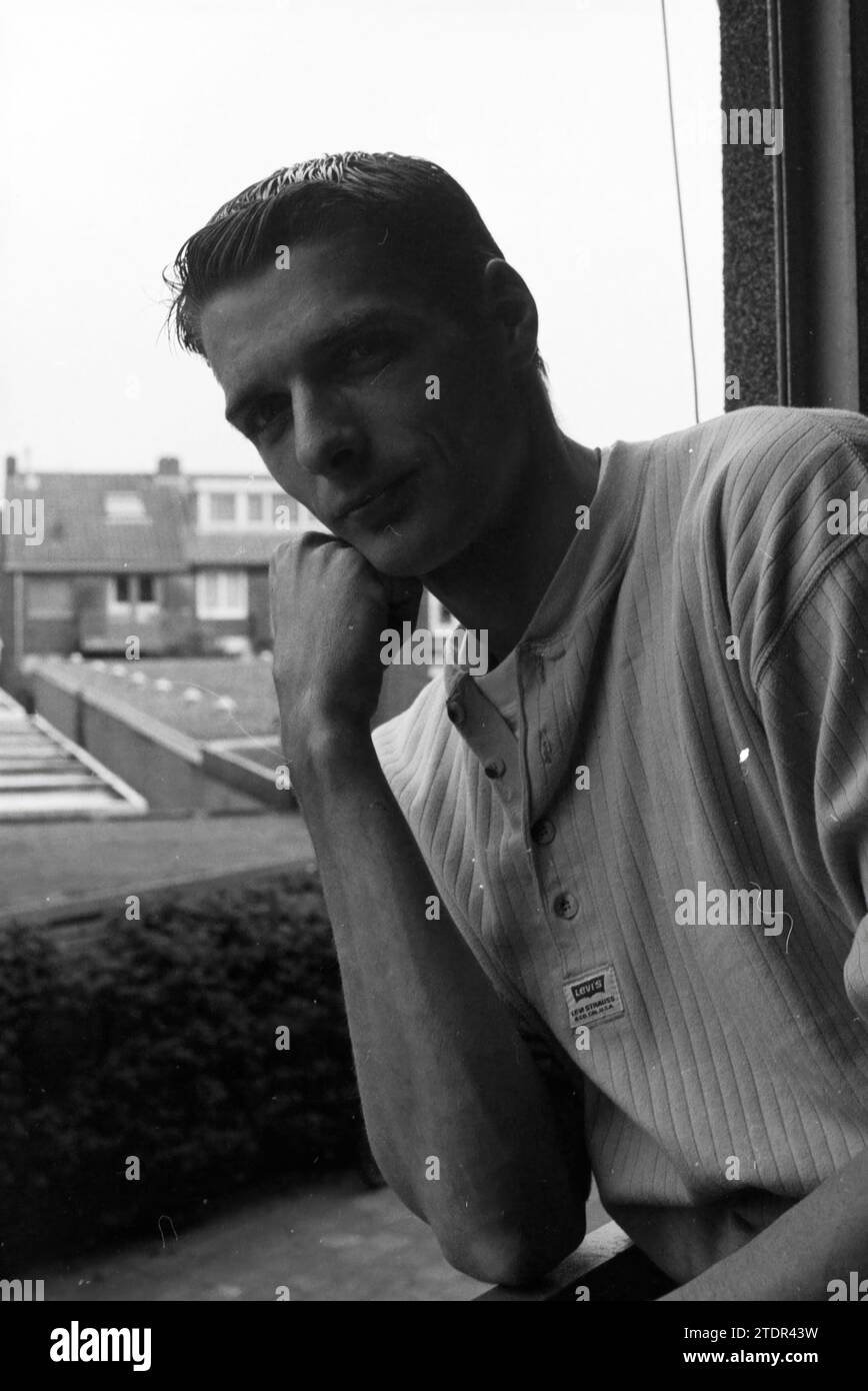 Casper dekker hi-res stock photography and images - Alamy