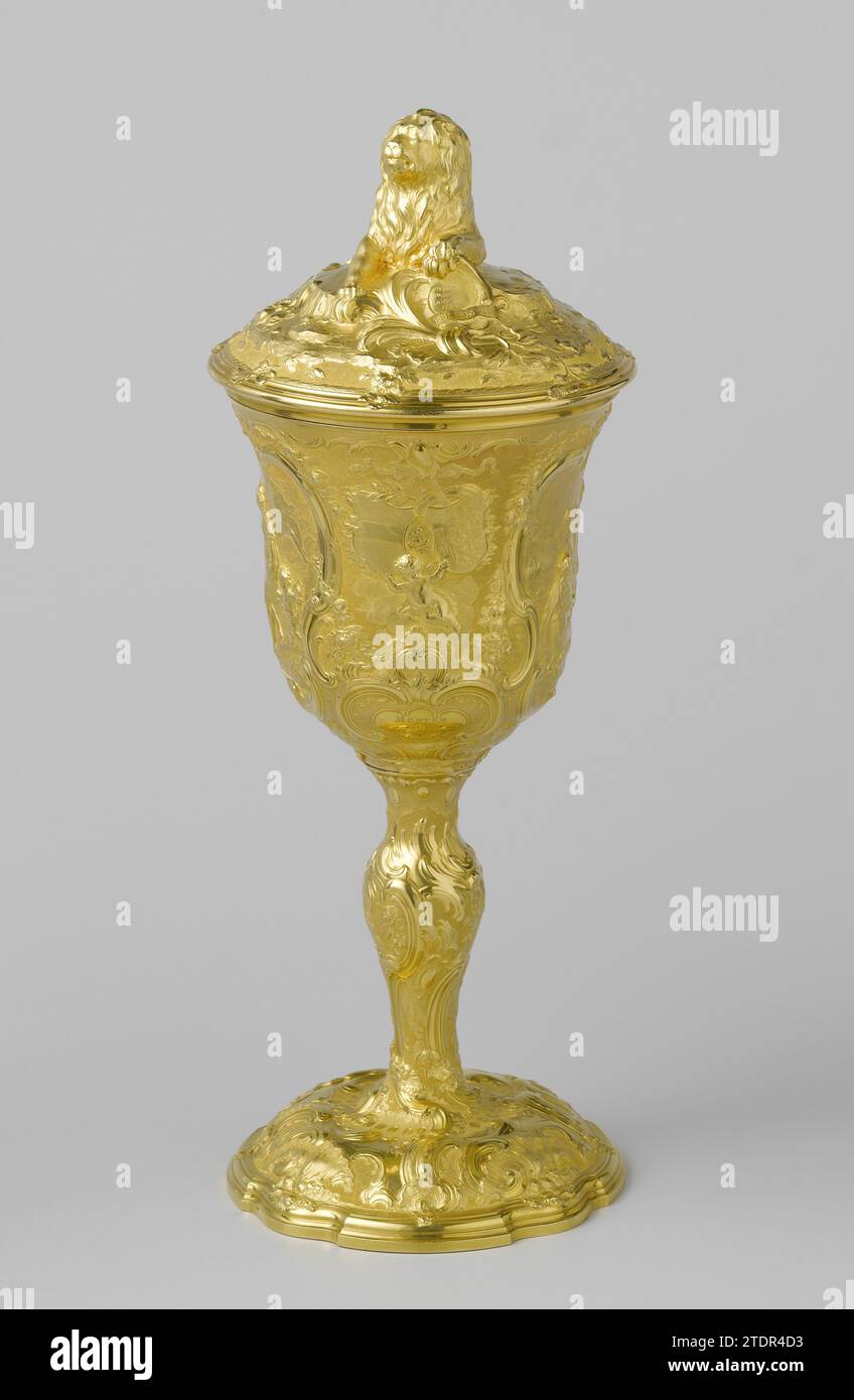 Jar with lid, made for the couple Johan van Borssele van der Hoge and ...