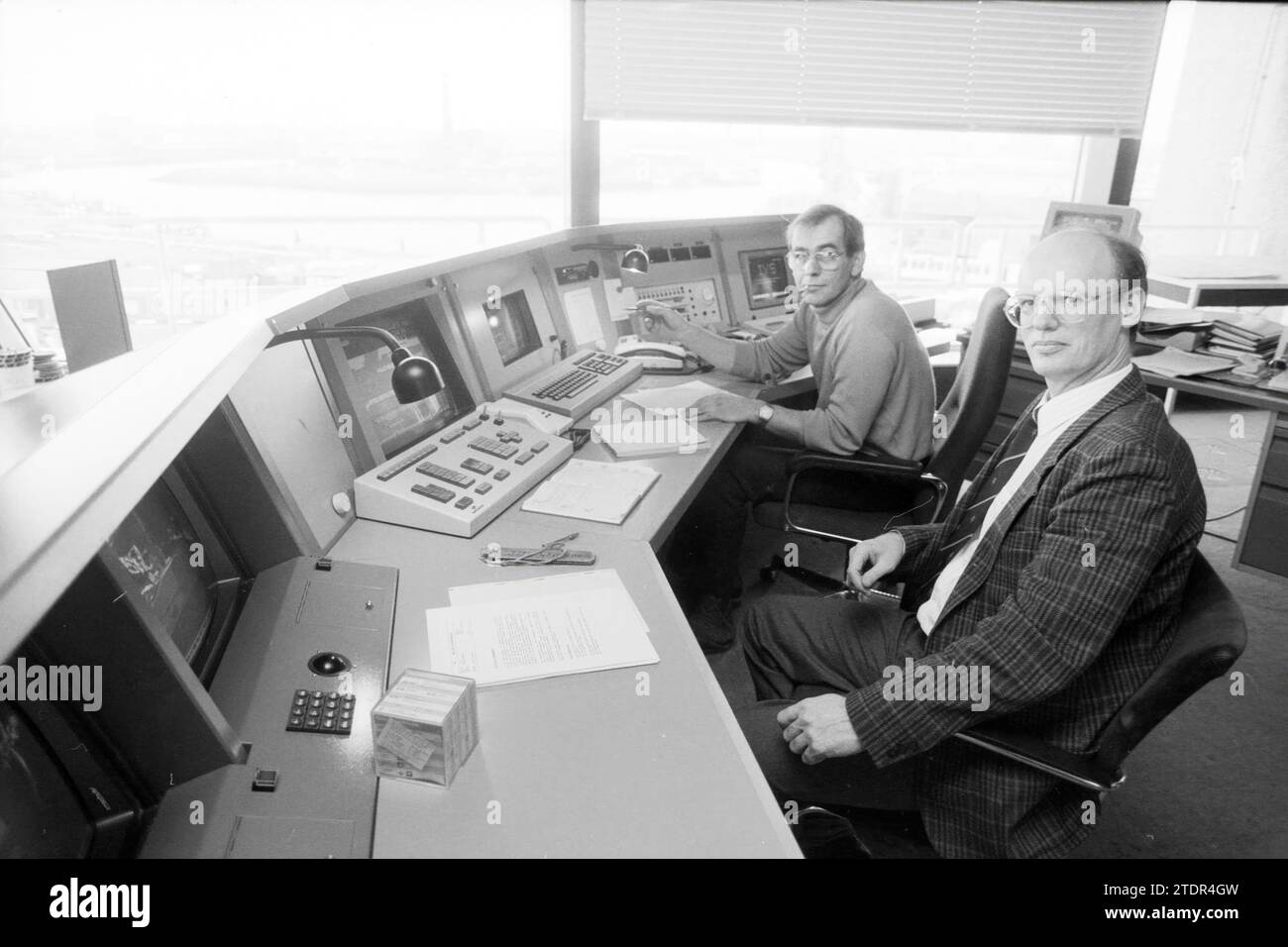 New semaphore equipment IJmuiden, Semaphore, IJmuiden, Nederland, 24-02 ...