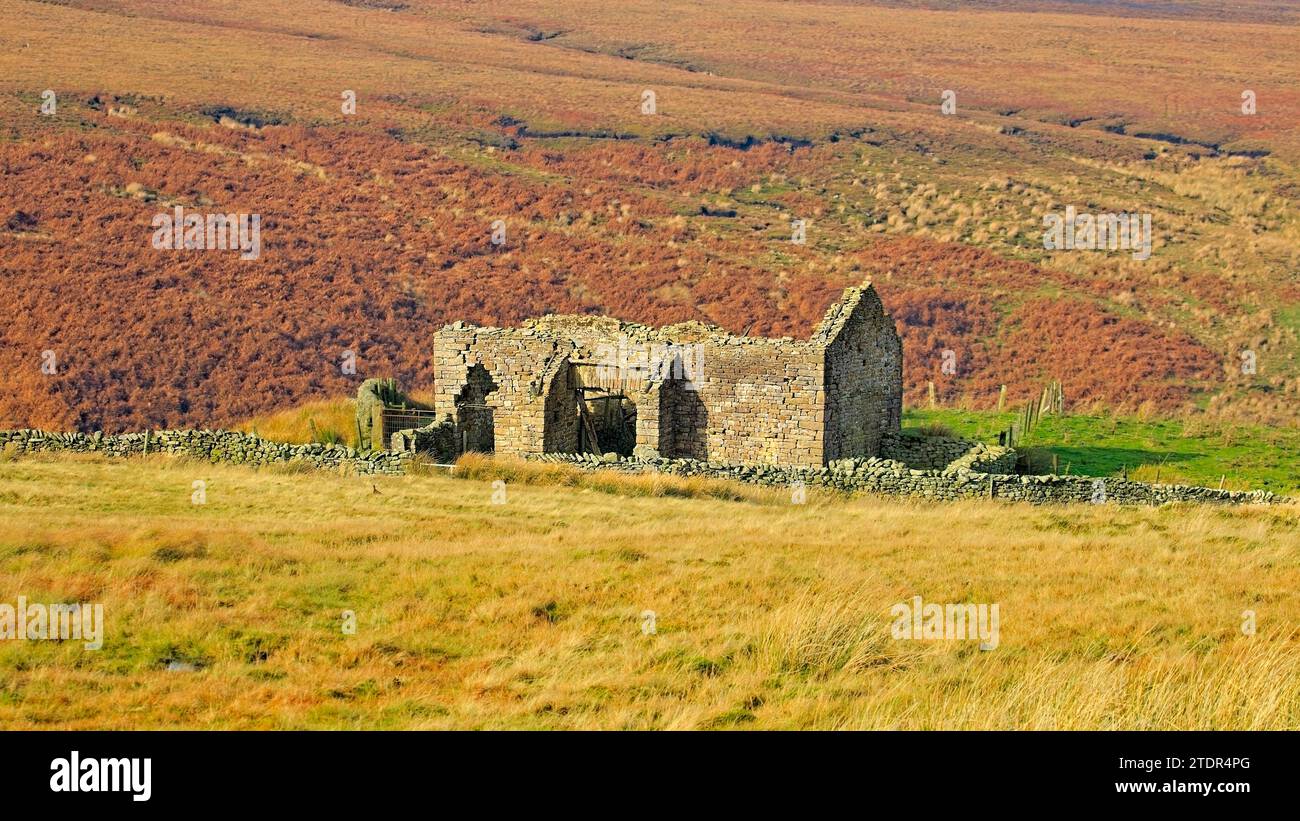 Derelict stone walls hi-res stock photography and images - Alamy