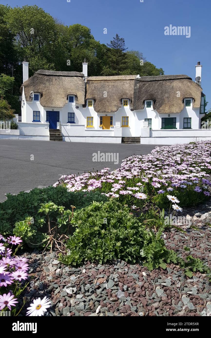 Irish dwelling hi-res stock photography and images - Alamy