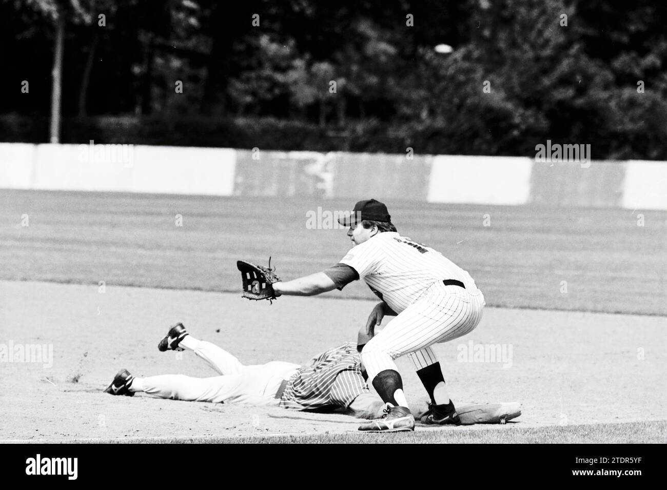 Baseball, Sparks - Twins II, 25-07-1997, Whizgle News from the Past ...