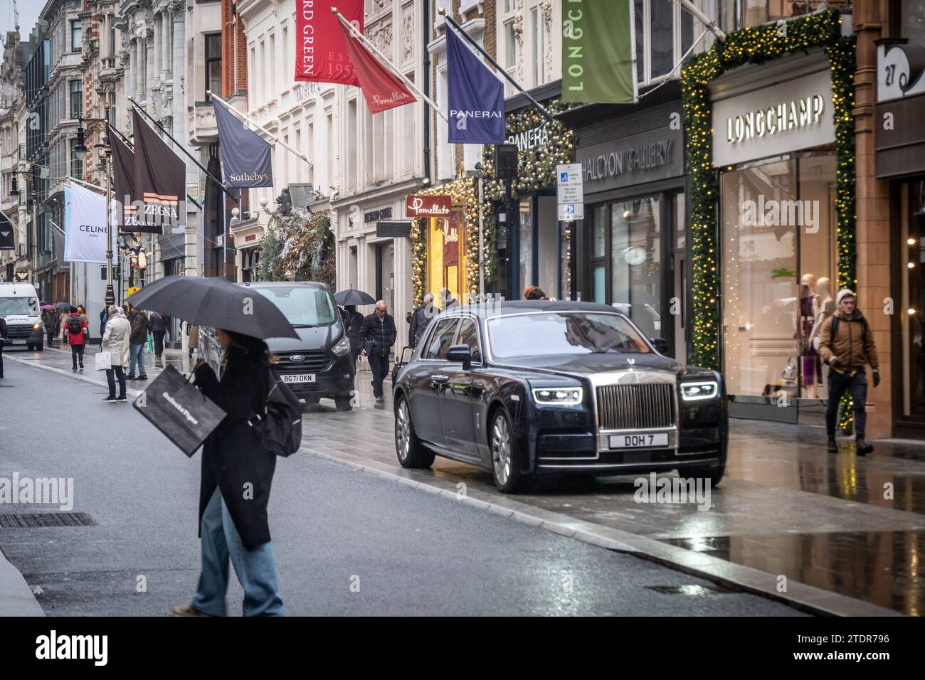 LONDON, JANUARY, 2024: Bond Street shopping scene. Landmark London ...