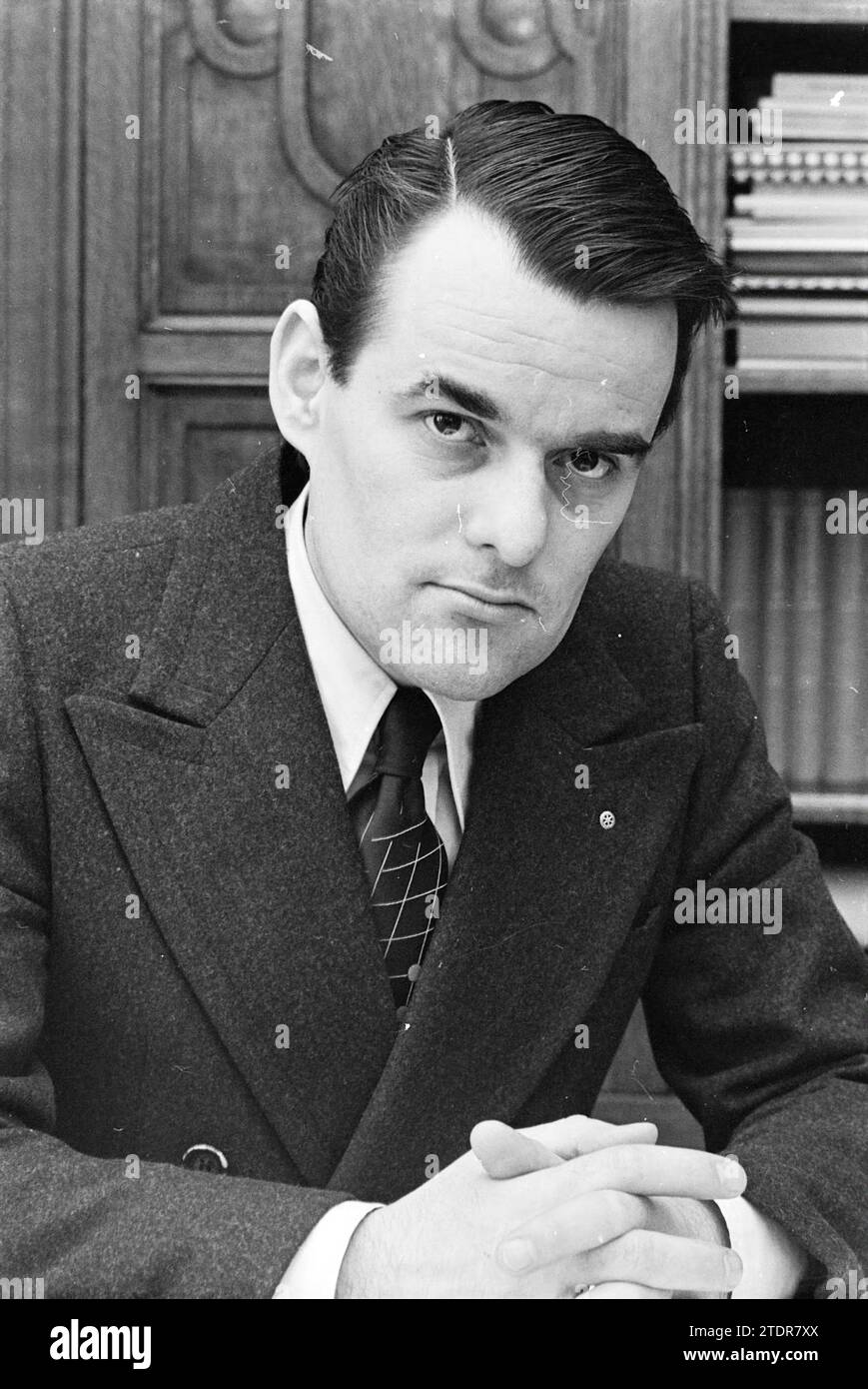 Mayor IJsselmuiden of Halfweg, Mayors, 24-02-1977, Whizgle News from ...