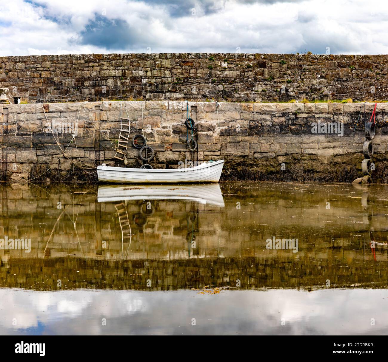 Mullaghmore harbour hi-res stock photography and images - Alamy