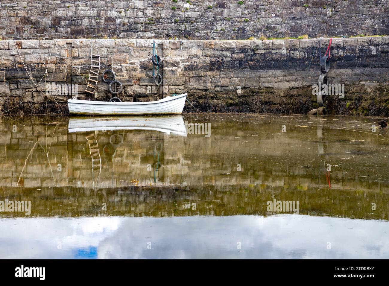 Mullaghmore harbour hi-res stock photography and images - Alamy