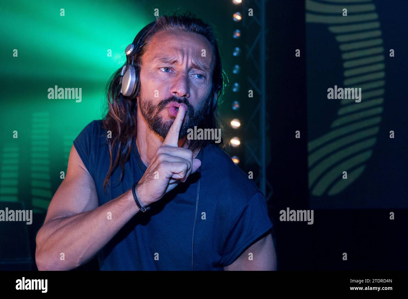 Le dee jay francais Bob Sinclar en tete d'afiche du Festinam indoors ...