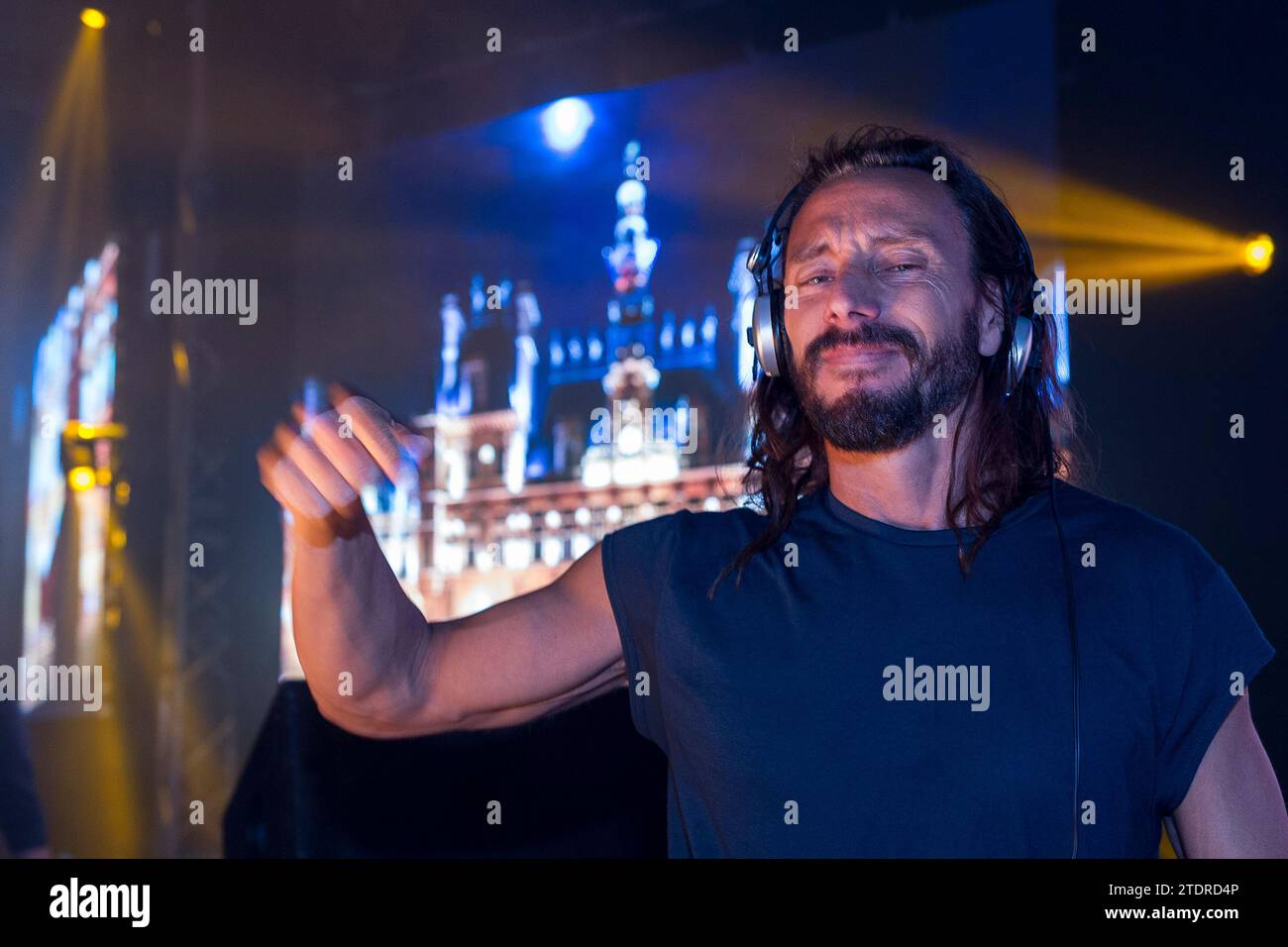Le dee jay francais Bob Sinclar en tete d'afiche du Festinam indoors ...