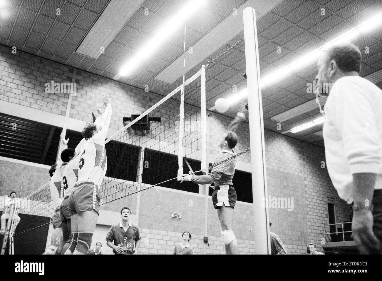 Volleyball, Alides - Scania, 30-11-1990, Whizgle News from the Past ...