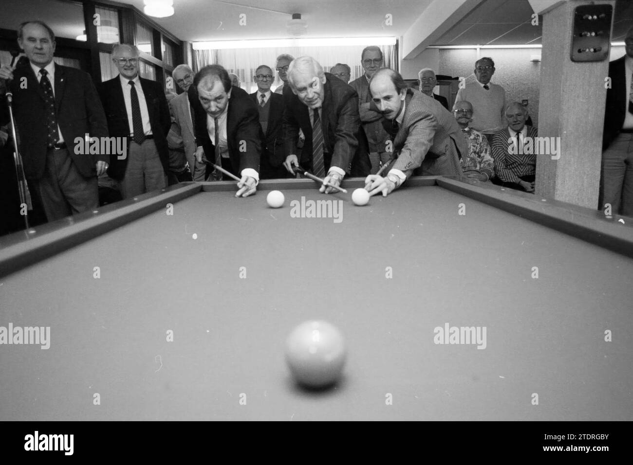 Billiards historical hi-res stock photography and images - Alamy