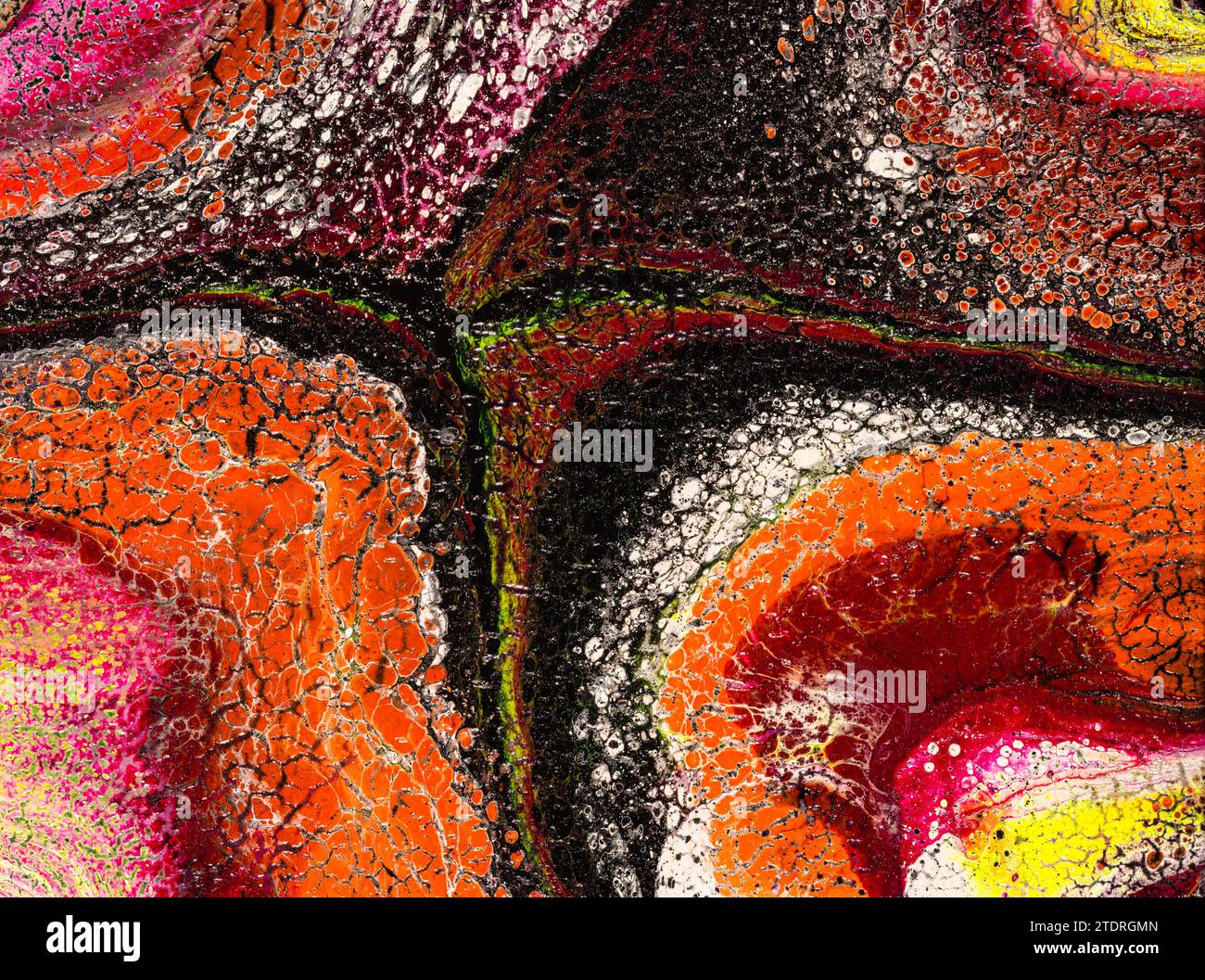Fluid visual hi-res stock photography and images - Alamy