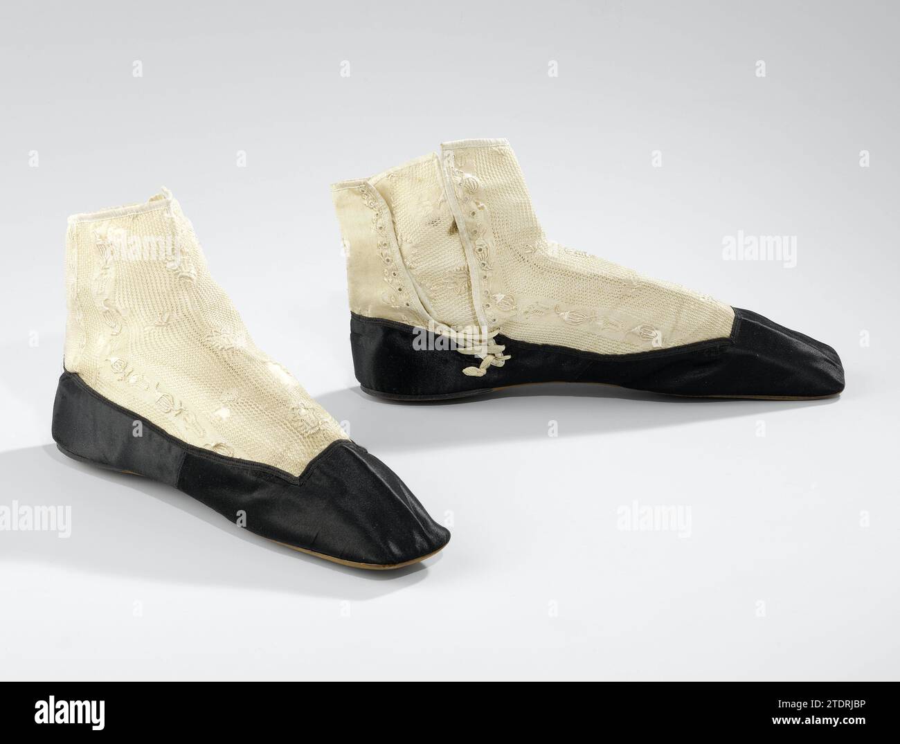Pair of ankle-length boots with shoe, c. 1840 - c. 1850 Ankle boot with ...