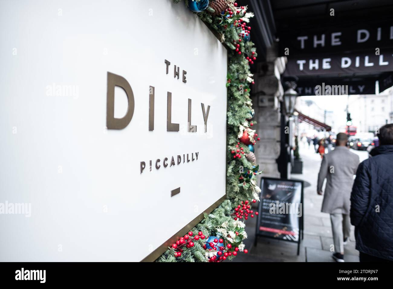 Piccadilly restaurant hi-res stock photography and images - Alamy