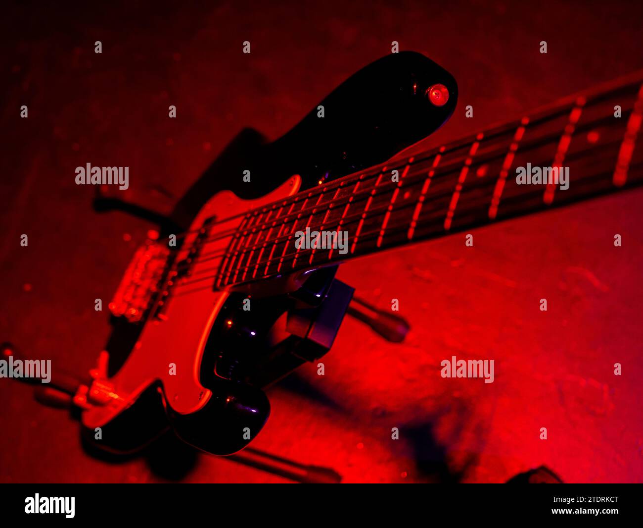 Fender p bass red hi-res stock photography and images - Alamy