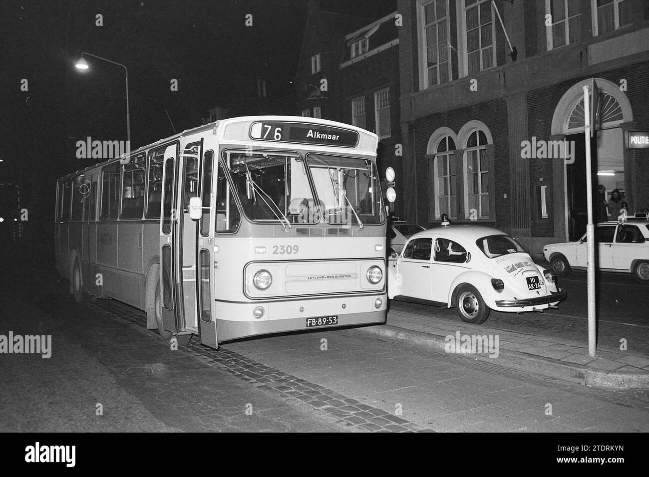 Hijacked bus in Beverwijk, Buses, bus tours, 26-01-1974, Whizgle News ...