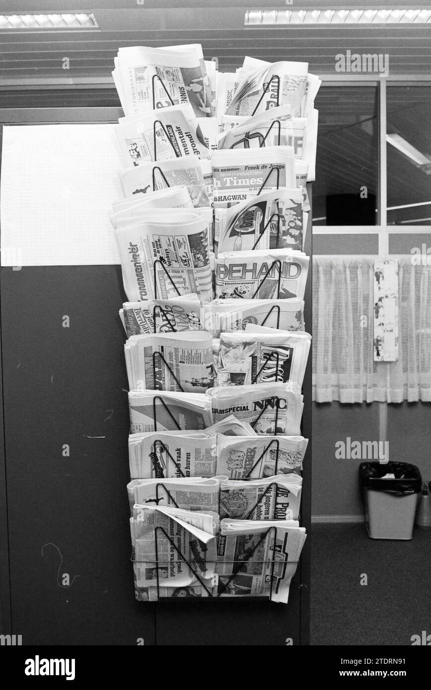 Magazines standard hd hi-res stock photography and images - Alamy