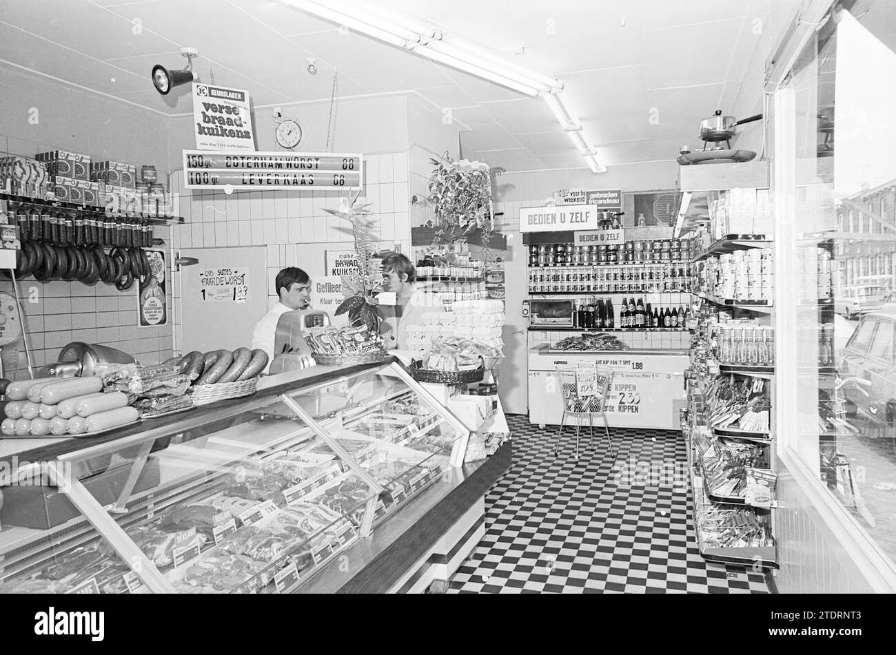 Interior butcher shop nijssen hi-res stock photography and images - Alamy