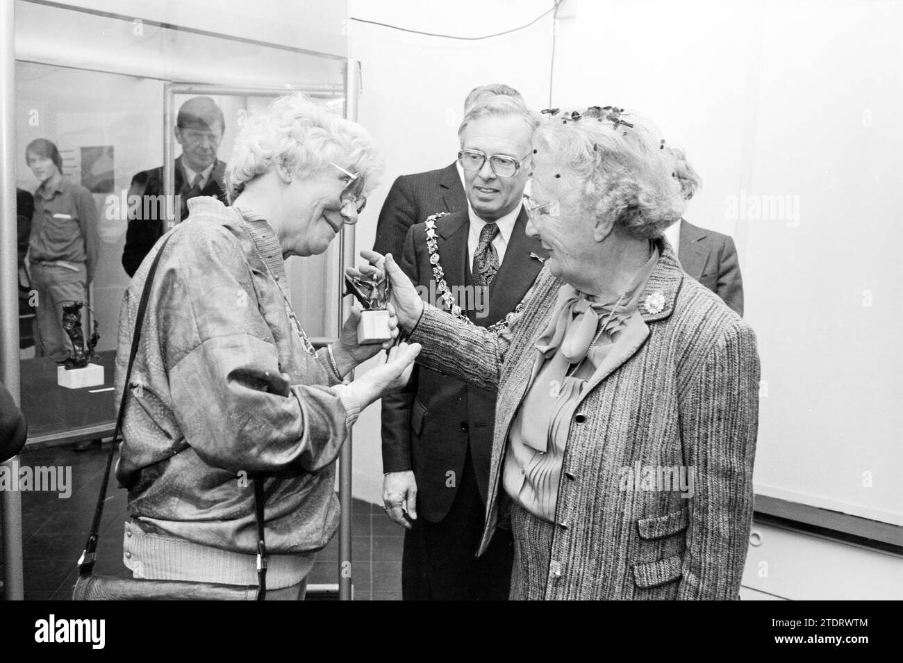 Unveiling of the Hannie Schaft statue by Frans Menger by Princess ...
