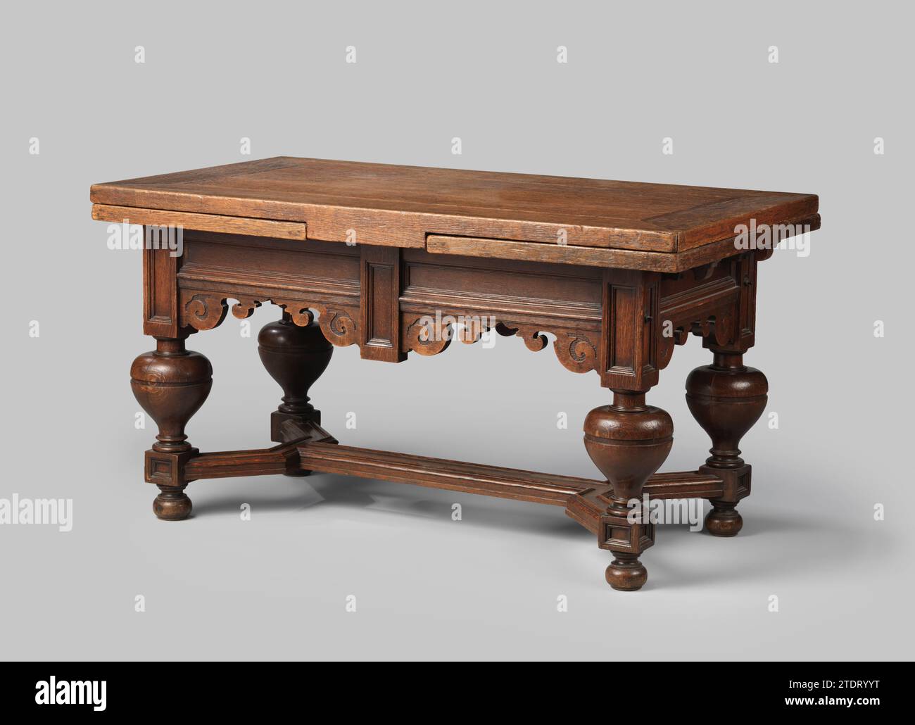 Tracing legs hi-res stock photography and images - Alamy