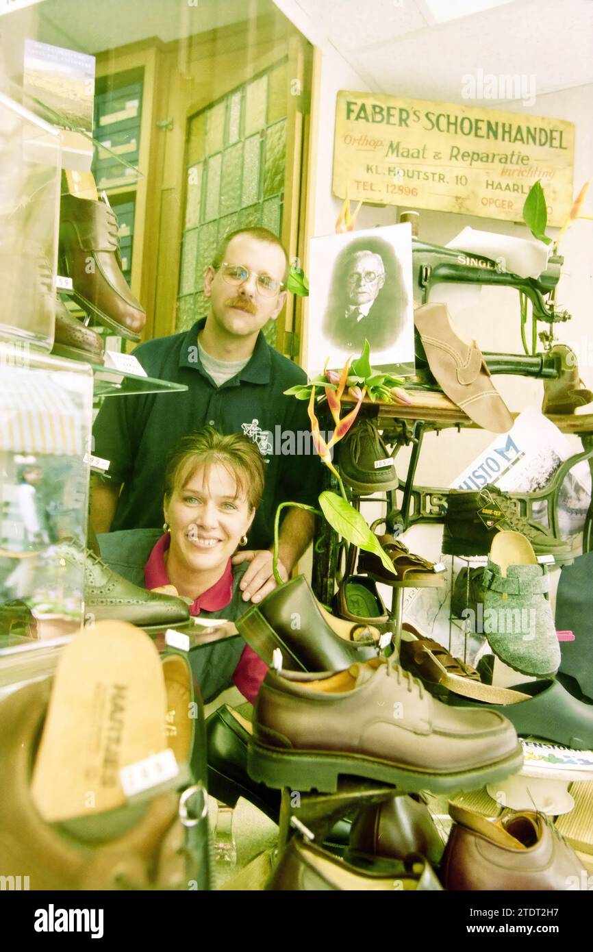 Faber shoes hi-res stock photography and images - Alamy