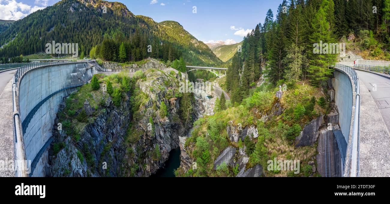 Sufers: dam of lake reservoir Sufnersee in Viamala, Graubünden, Grisons ...