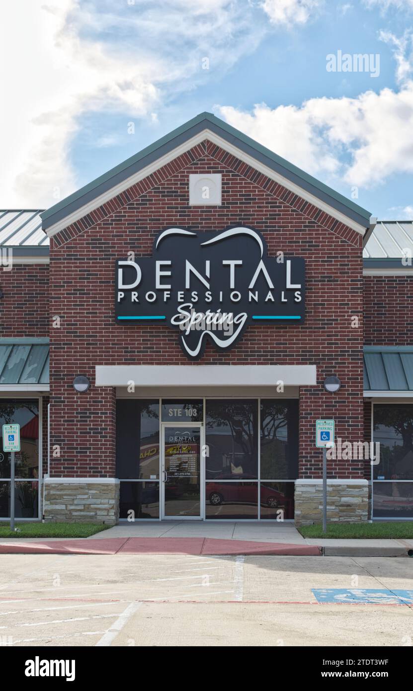 Dental office exterior hi-res stock photography and images - Alamy
