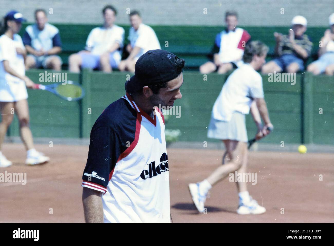 Tennis player Sander Hommel, Zandvoort, Zandvoort, 10-08-1998, Whizgle ...