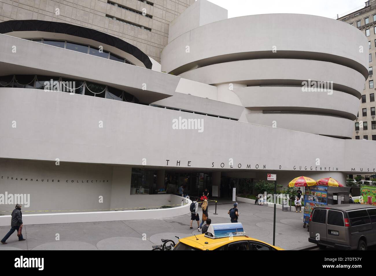 Guggenhiem mueum hi-res stock photography and images - Alamy