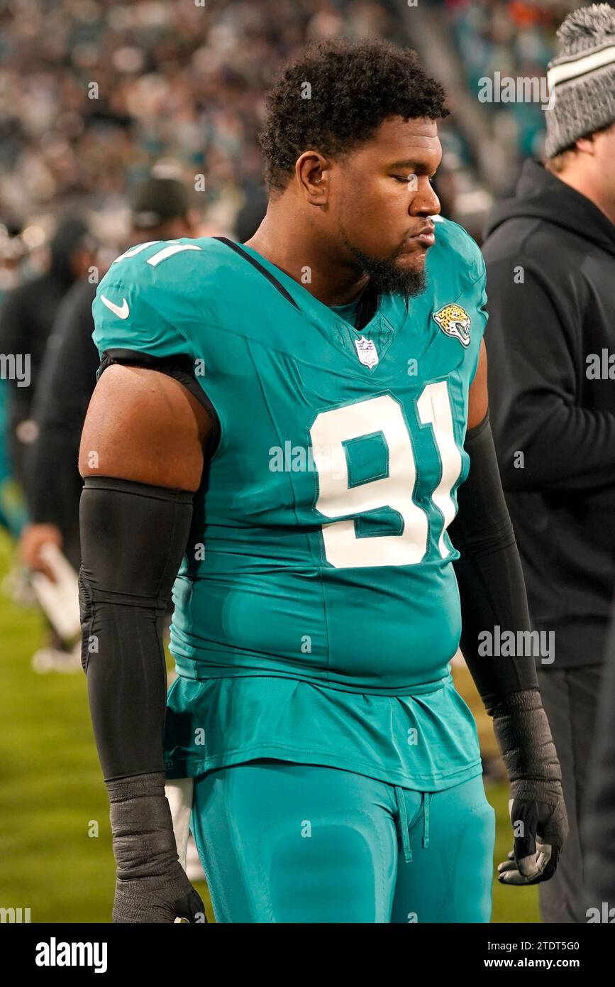 Jacksonville Jaguars linebacker Dawuane Smoot (91) paces around the ...