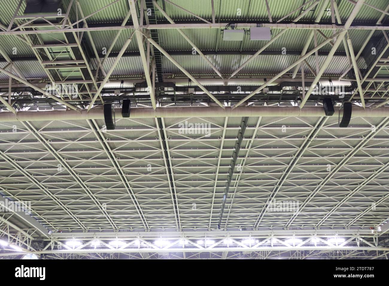 Principality Stadium roof opening Stock Photo - Alamy