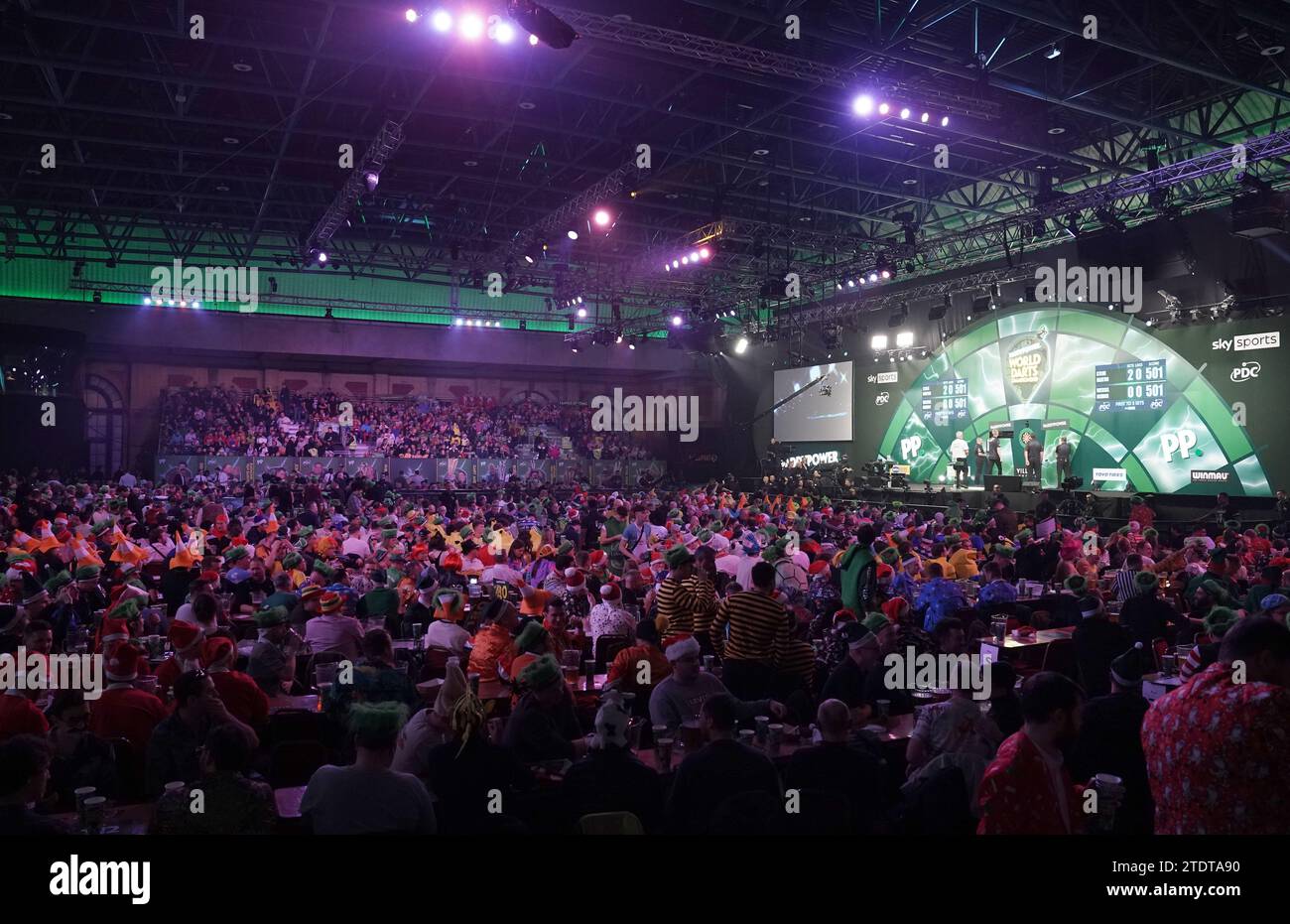 A general view of the match between Steve Beaton and Wessel Nijman (not ...