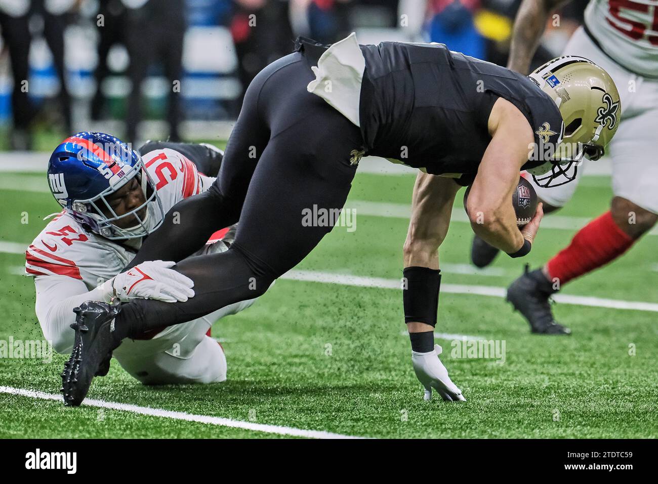 New Orleans, Louisiana, USA. 19th Dec, 2023. (left to right) New York ...