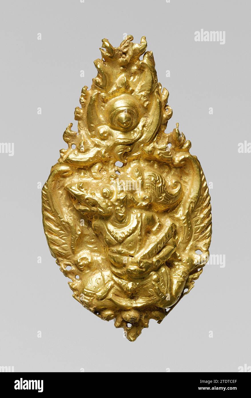 Gold plaque with Garuda, anonymous, 1300 - 1400 Leaf -shaped ornament ...