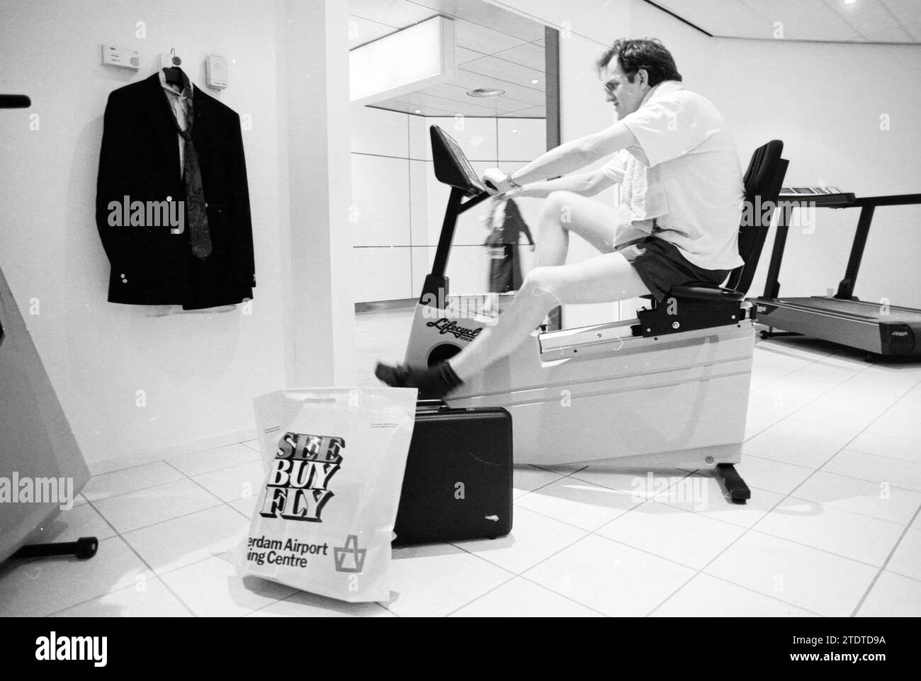 Rob Hendriks, Schiphol sports center, Schiphol, 02-03-1994, Whizgle ...