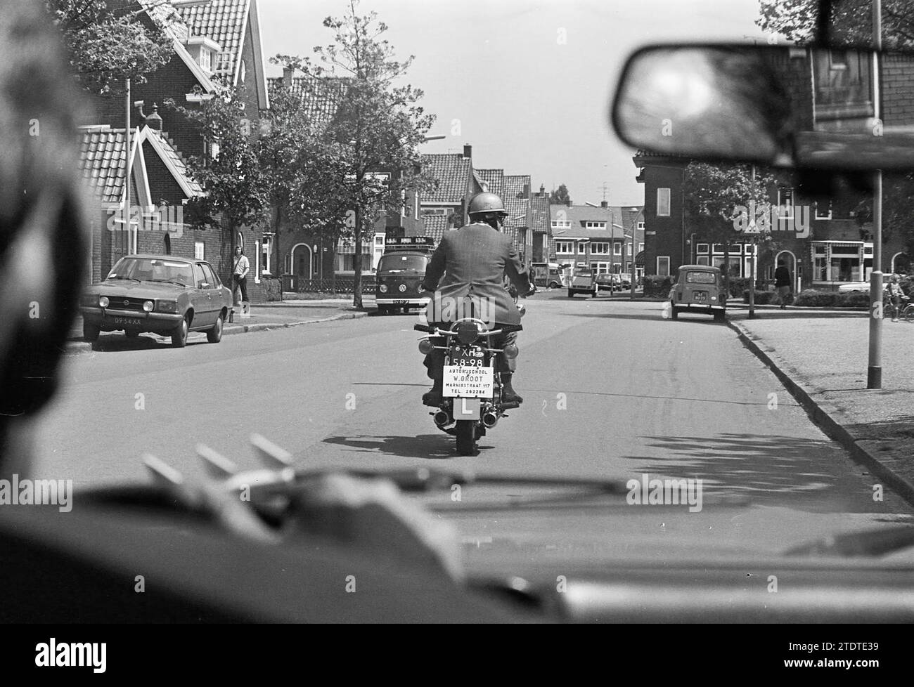 Lessons groot driving school hi-res stock photography and images - Alamy