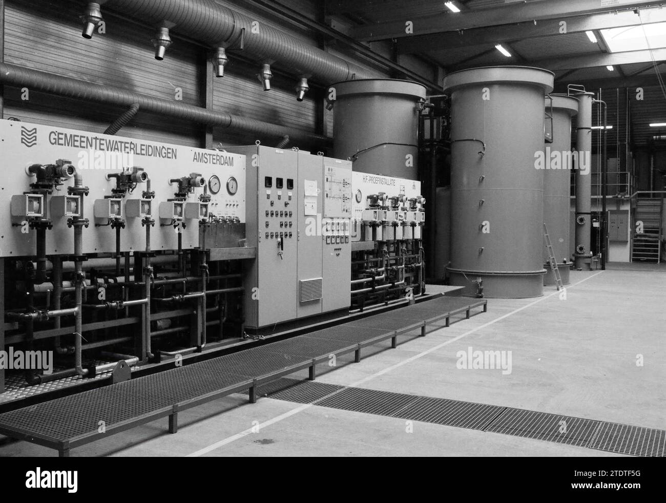 Amsterdam water supply laboratory hi-res stock photography and images ...