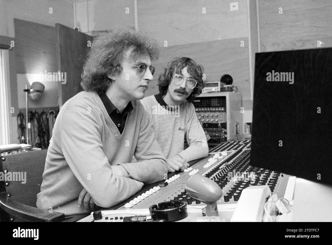 Bagen eurovision song contest winners hi-res stock photography and ...