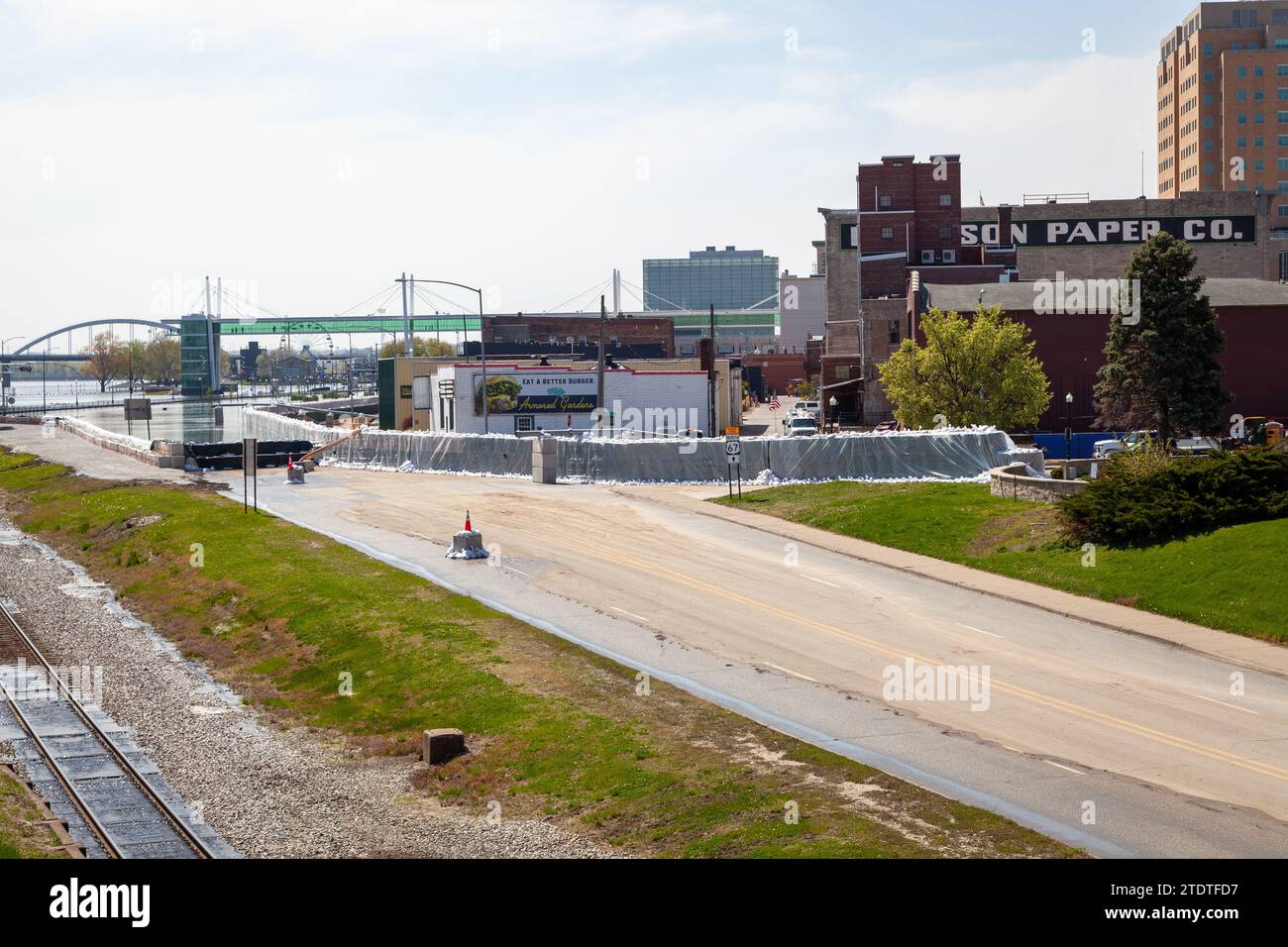 Temporary flood wall installed to to keep a river out of the city Stock ...