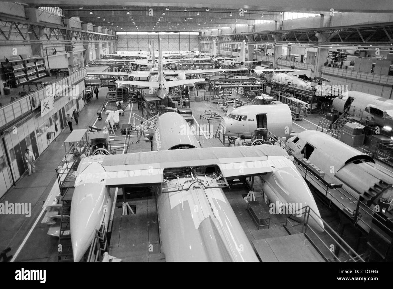 Report production line F 100 Fokker, Fokker, 26-02-1988, Whizgle News ...