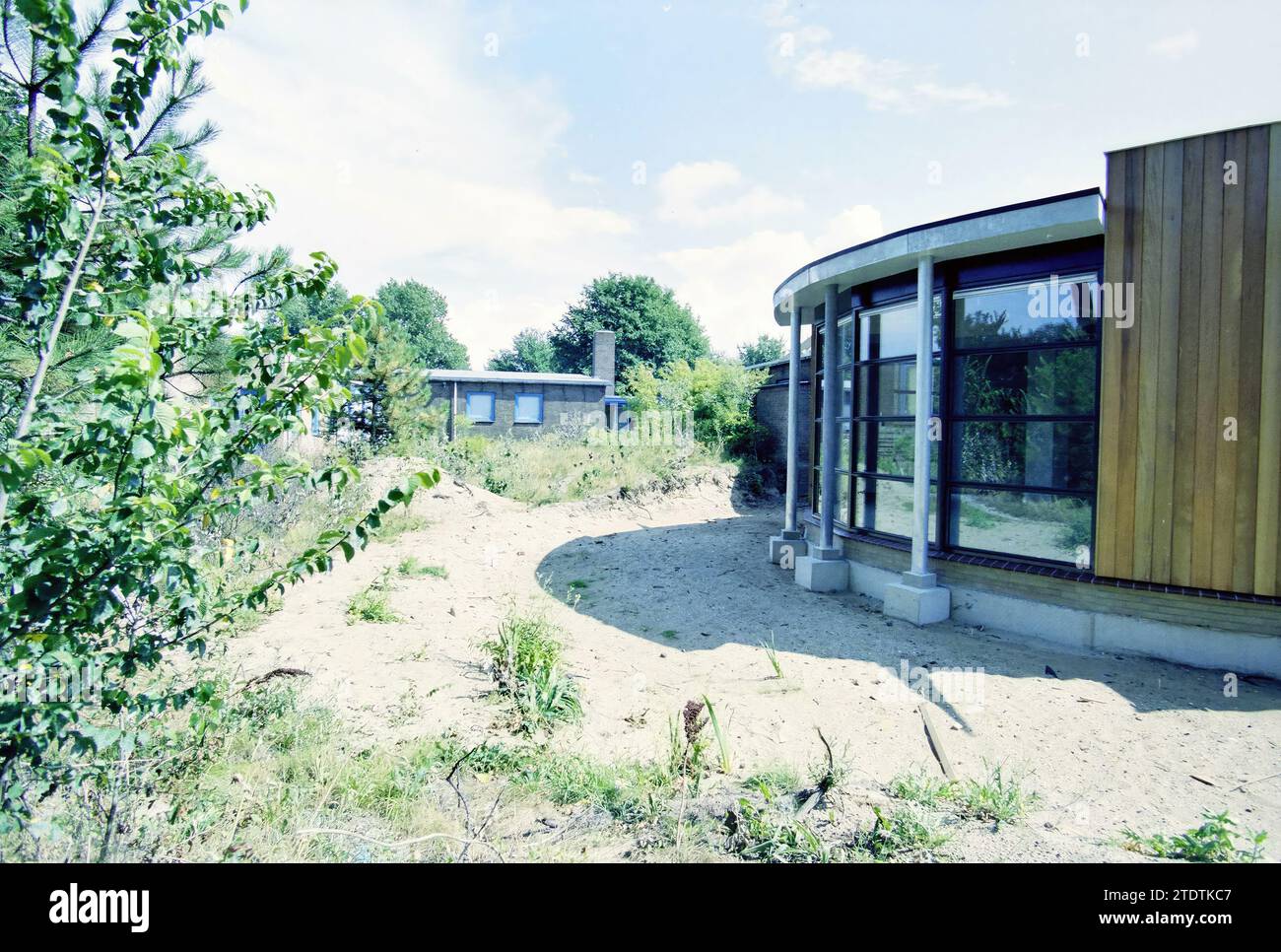 Exterior zeewijk library hi-res stock photography and images - Alamy
