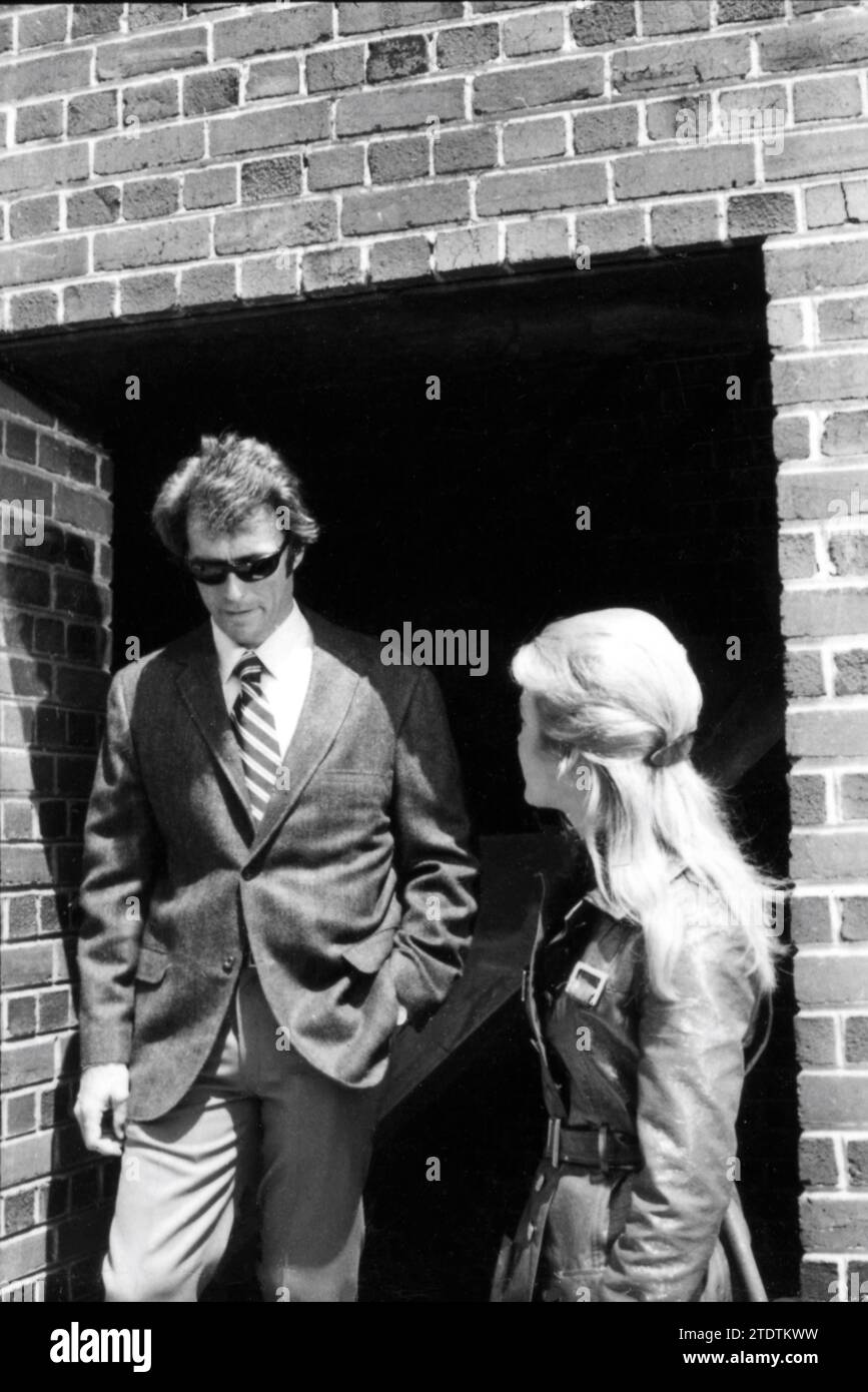 Dirty harry Black and White Stock Photos & Images - Alamy