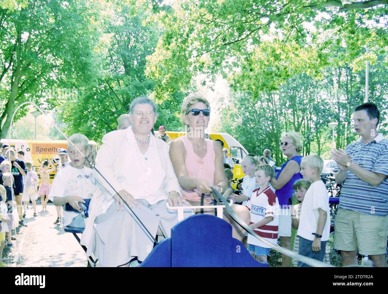 Aunt eef hi-res stock photography and images - Alamy