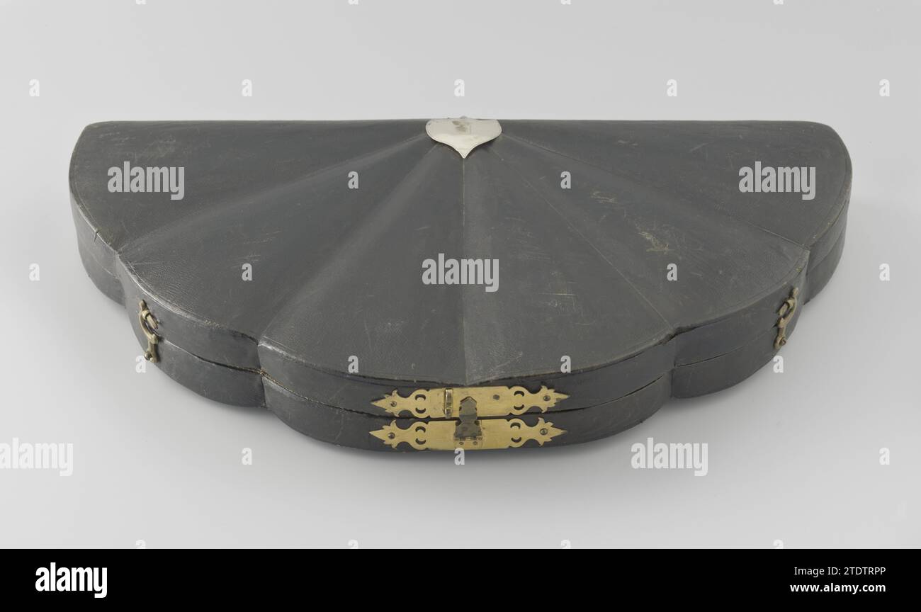 Crossed rake hi-res stock photography and images - Alamy