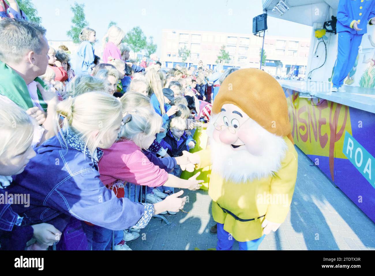 Disney 1994 hi-res stock photography and images - Alamy