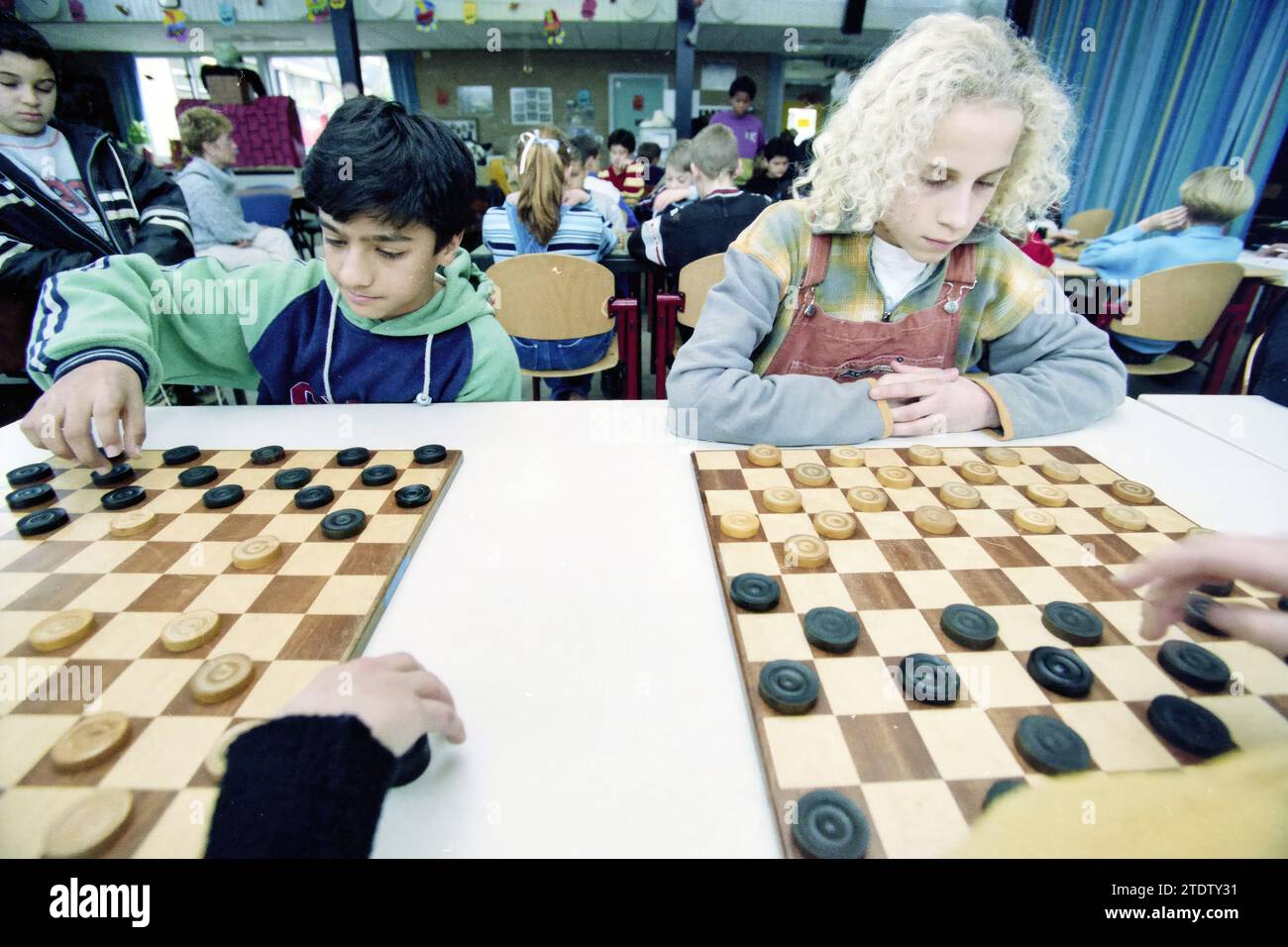 School checkers tournament hi-res stock photography and images - Alamy