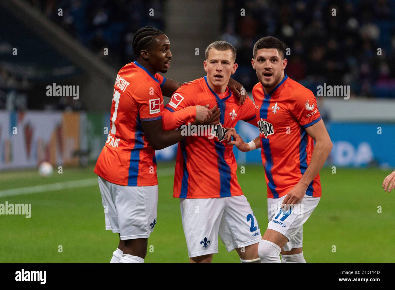 Sinsheim, Deutschland. 19th Dec, 2023. Tor zum 2:2 durch Tim Skarke (SV ...